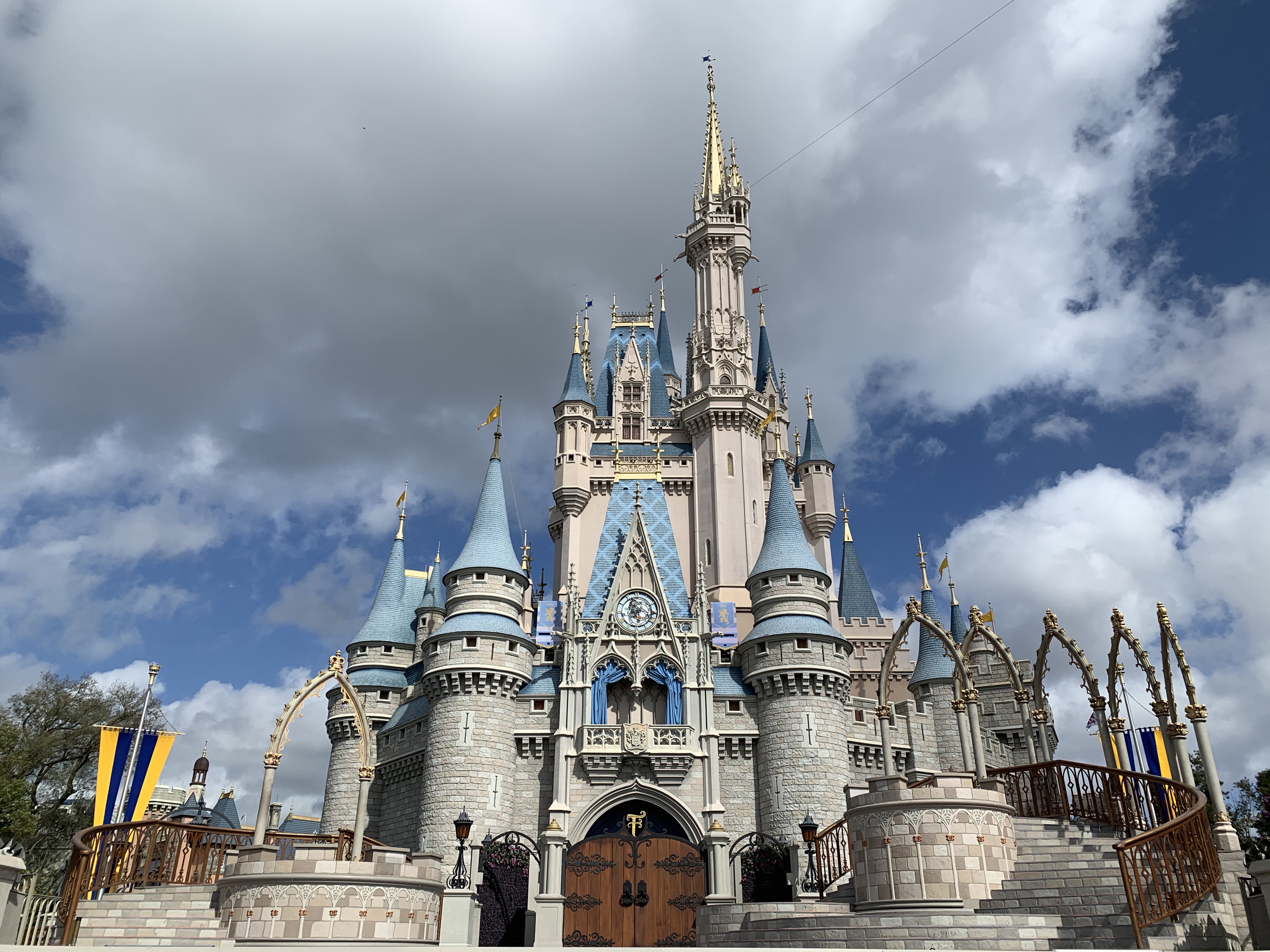 PHOTO REPORT: Magic Kingdom 2/16/20 (President's Day Weekend Crowds ...