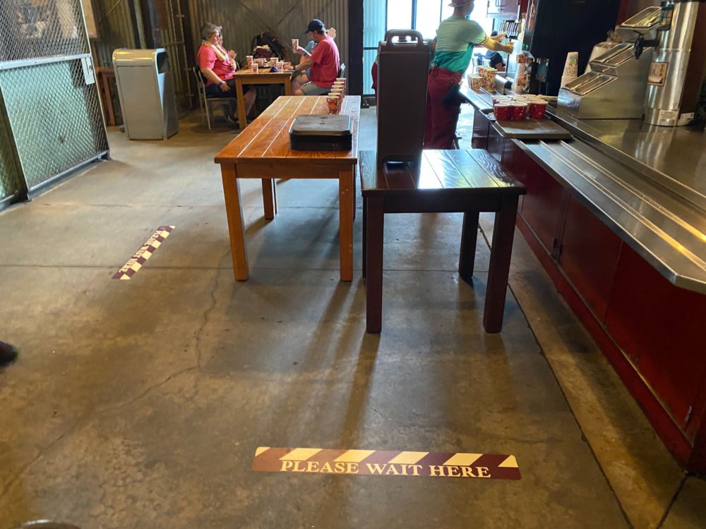 PHOTOS: Le Restaurant Backlot Express Rouvre Ses Portes Aux Disney's ...